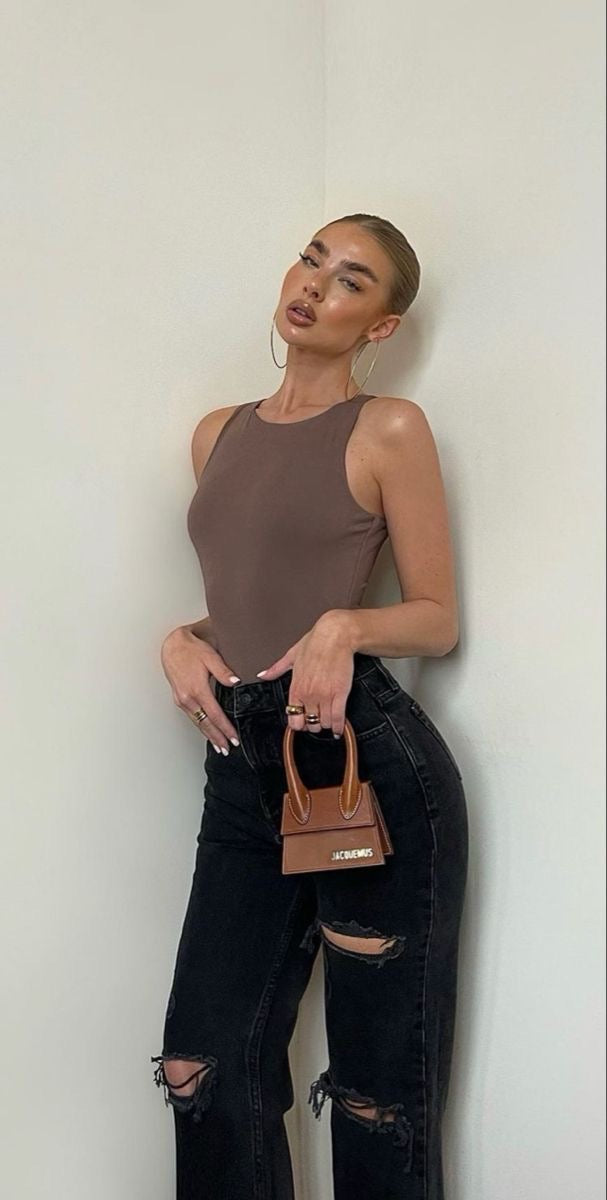 BODY MOKA – Hollywear